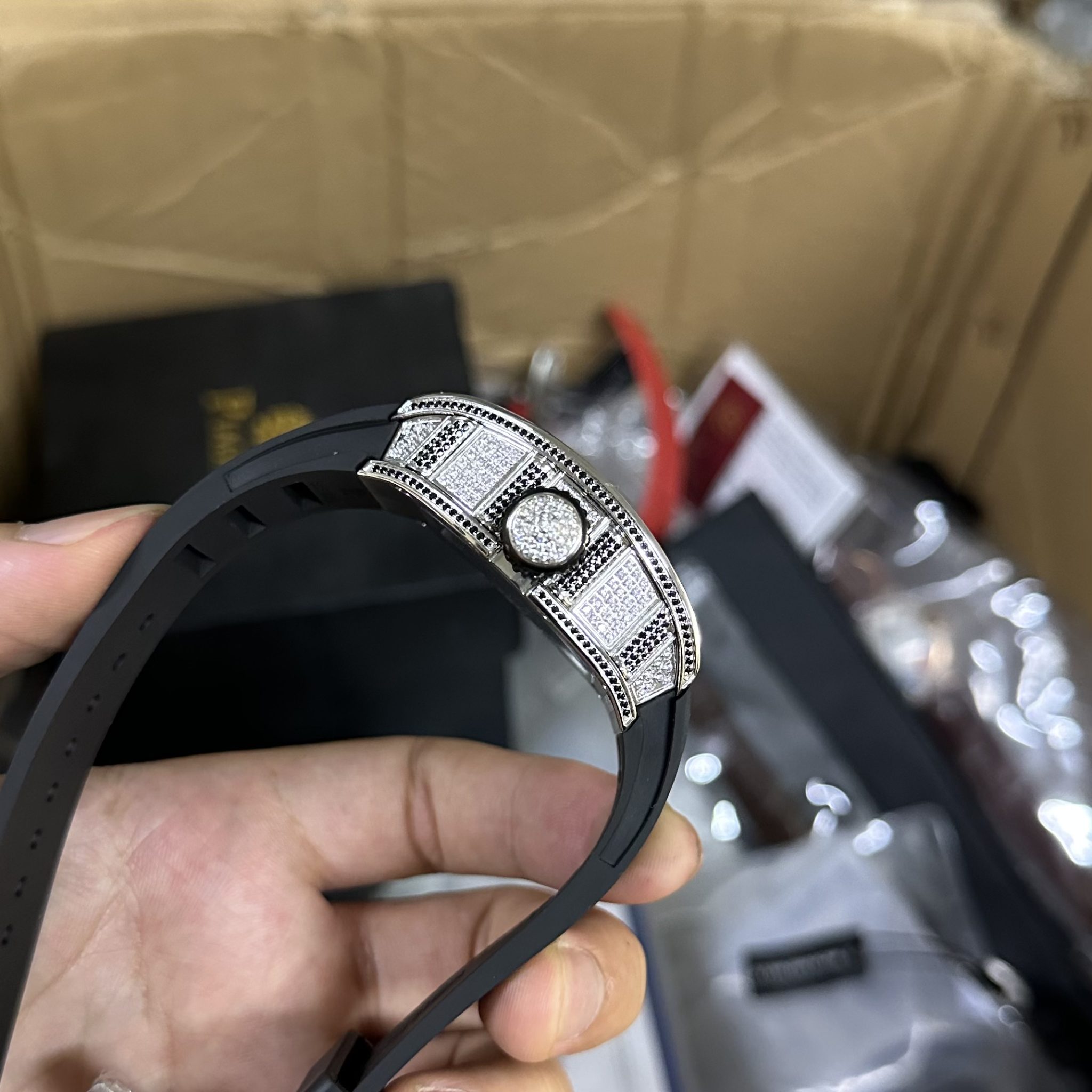 Đồng Hồ Richard Mille Cá Koi Tourbillon Fish - LuxuryTime.VN